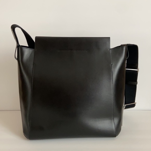 Everlane | Bags | Nwt Everlane The Form Bag Black | Poshmark